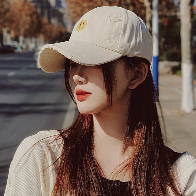 Smiley Face Baseball Cap – SpreePicky