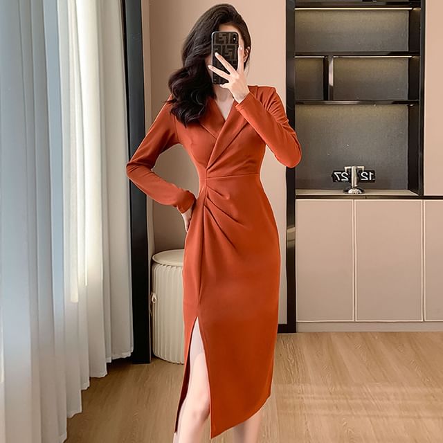 Long-Sleeve V-Neck Plain Side-Slit Ruched Midi Sheath Dress – SpreePicky