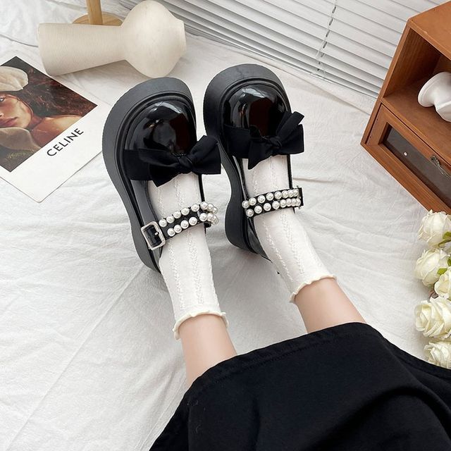 Beaded Patent Mary Jane Shoes – SpreePicky